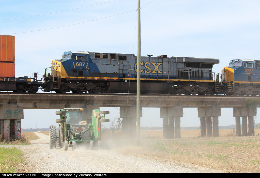 CSX 687